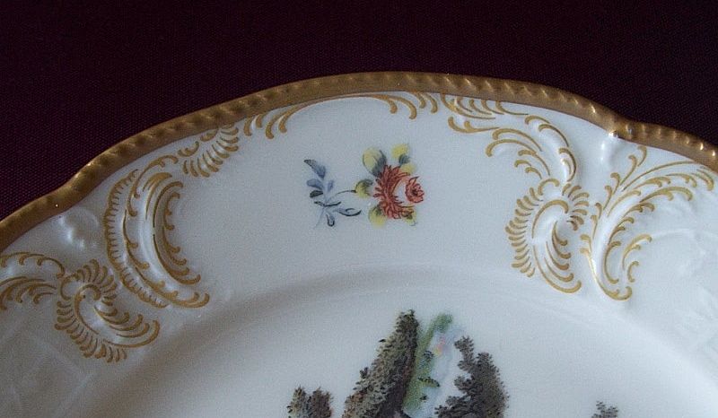 Rosenthal Group Classic Rose Collection Plate from colemanscollectibles ...