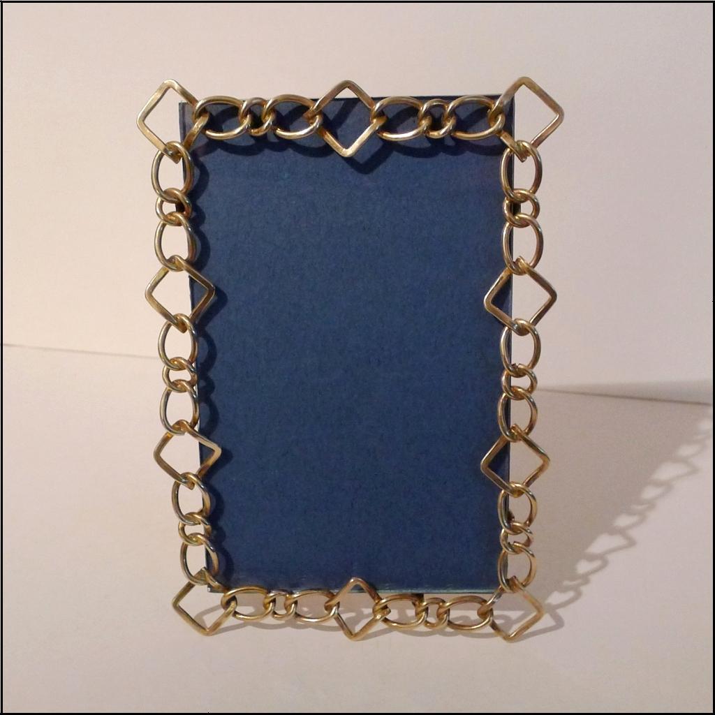 1000+ images about Unusual picture frames on Pinterest | Ring pictures ...